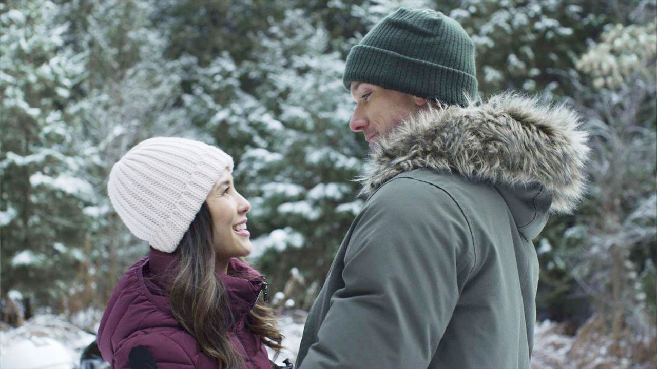 Christmas in the Wilds (2021) watch online. Stream full movies on New ...